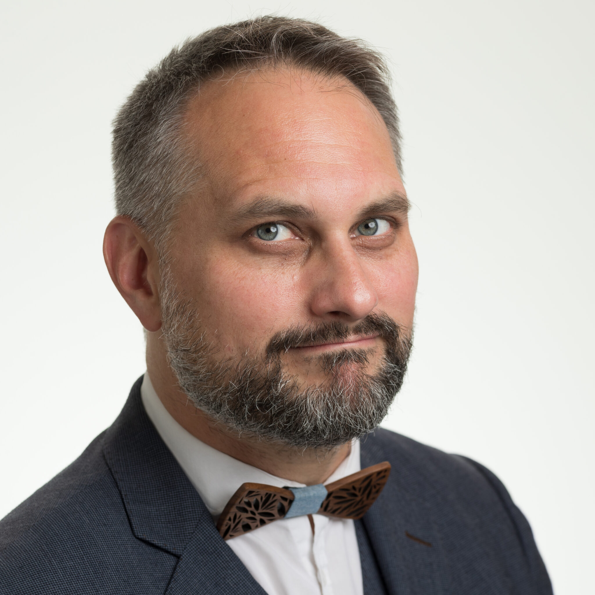 ARIDLL webinar Augmented Reality and Artificial Intelligence in Language Learning - ARIDLL